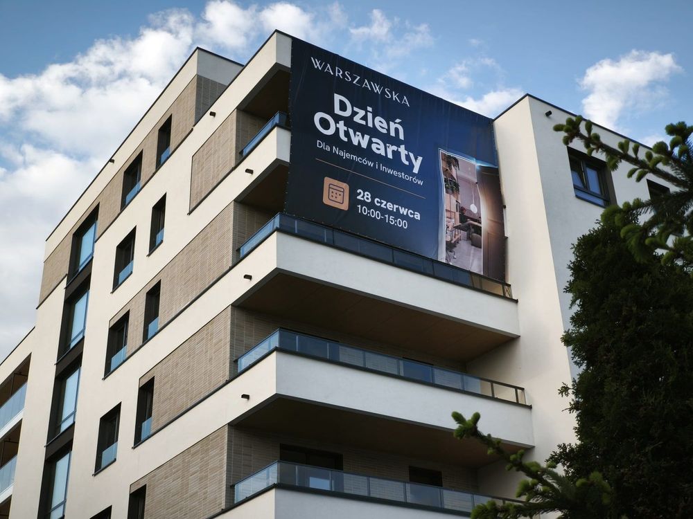 Billboard & Banner for Real Estate Developer - Still Working?
